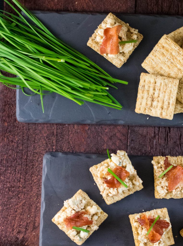 Easy TRISCUIT Appetizer – Bacbluvincuit - Fox Valley Foodie